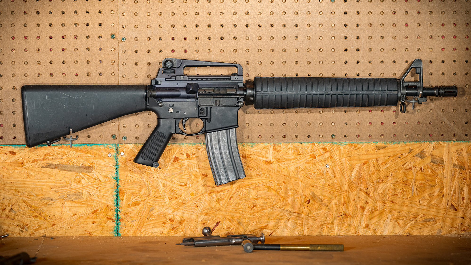 AR-15 Gas Systems - Direct Impingement vs Piston Guide
